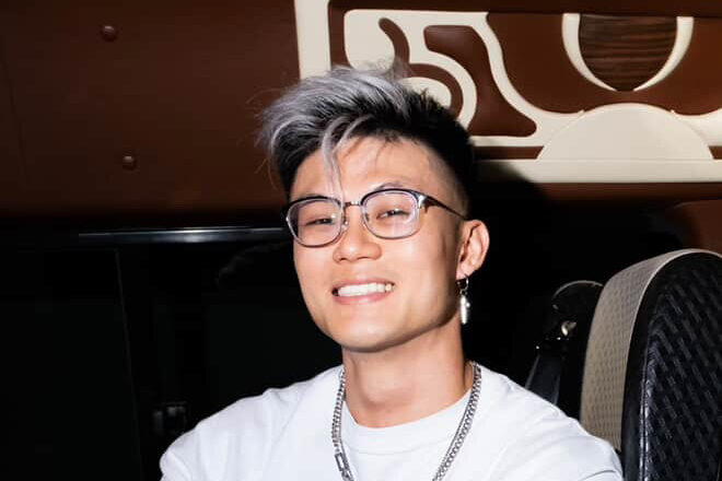 アジア1バズっているVJ、Bai Longって？ – アジアのエンタメ情報なら アジタメ